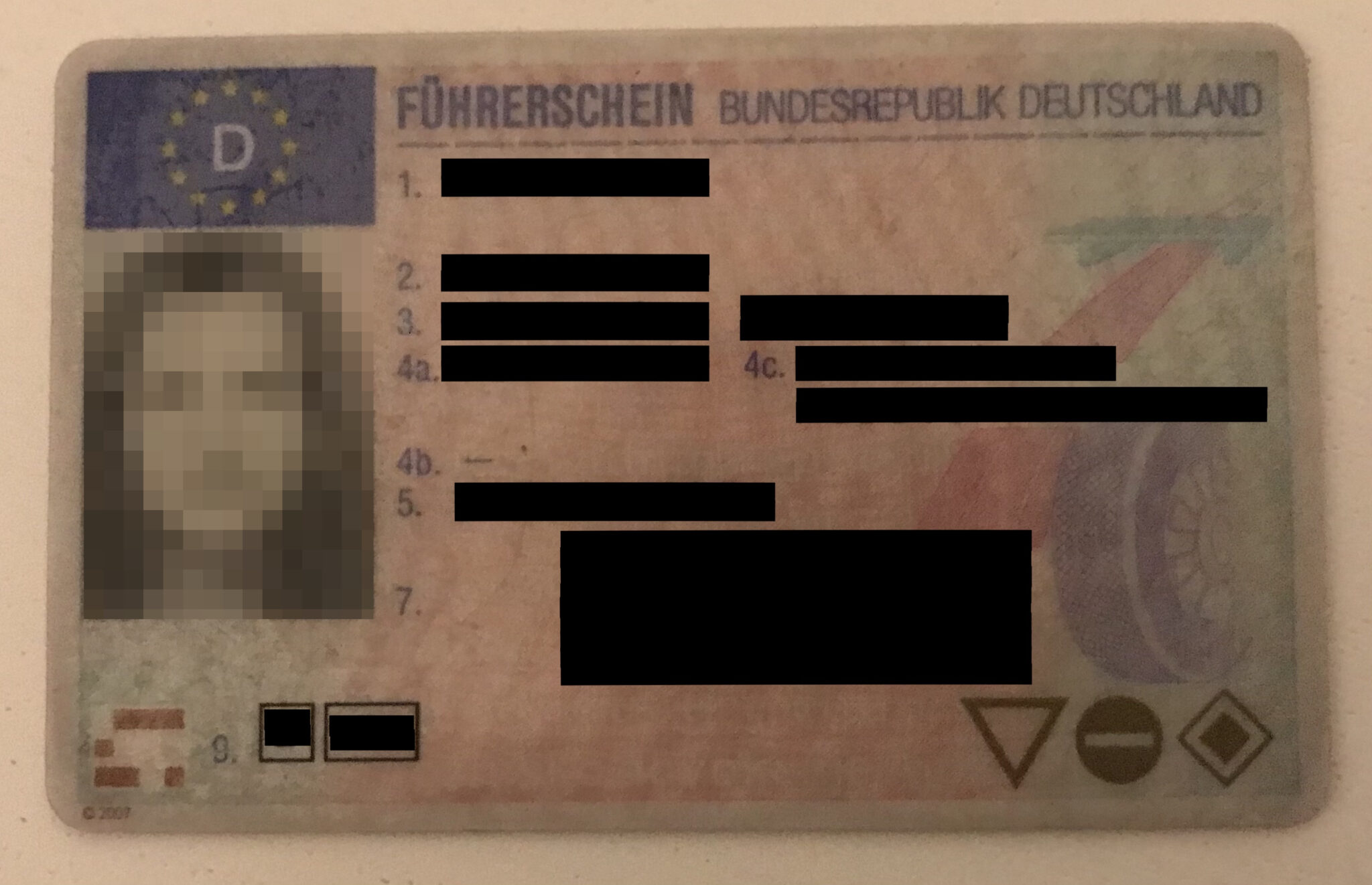 Führerschein Bundesrepublik Deutschland - Musterübersetzungen von Urkunden